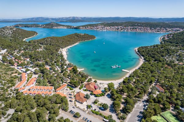 Camping Jezera Lovišća Murter Tisno, Campingplatz Šibenik-Knin ...